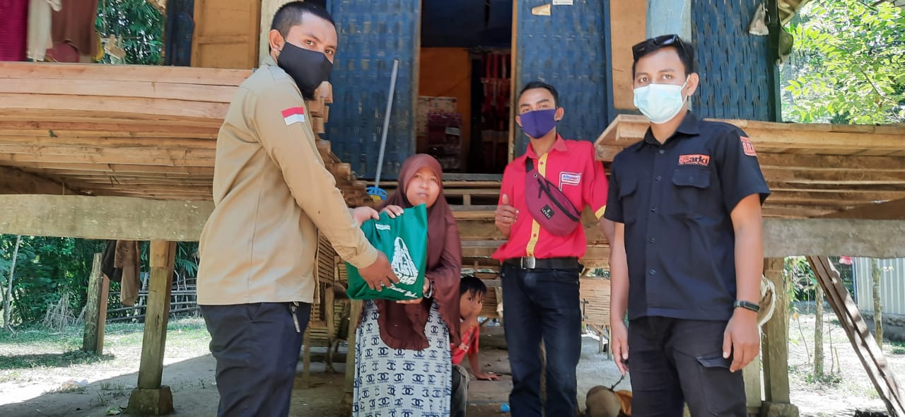 Gandeng Alfamar dan Media Arkifm, iJTI KSB Berbagi Keberkahan di Bulan Ramadhan - Siarpost