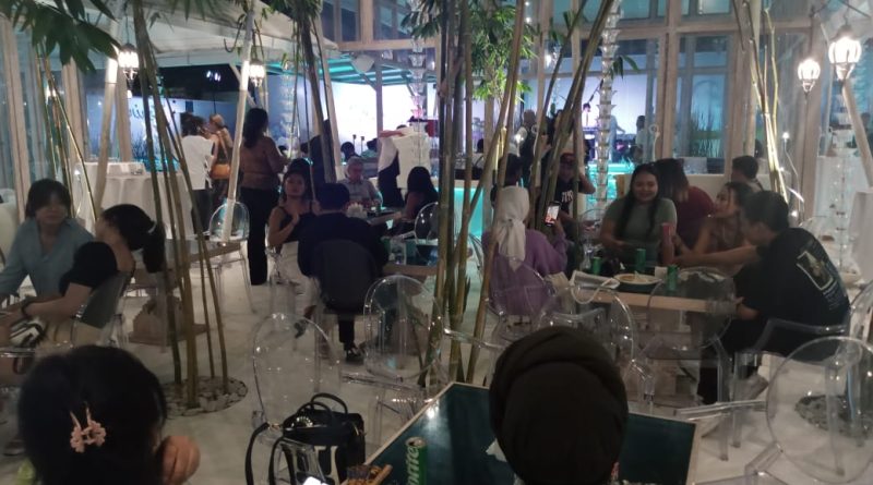 "THE TOP" Resto dan Bar di Seminyak-Bali yang Nyaman Dengan Desain ...