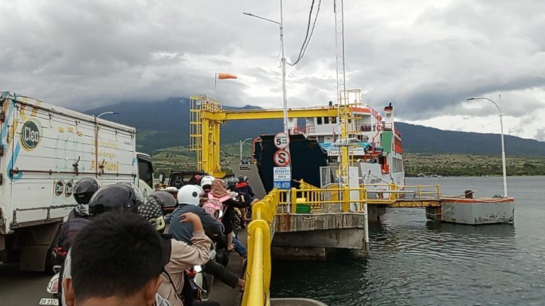 Aksi PPS Akan Lumpuhkan Poto Tano, Warga Juga Ancam Pelabuhan Kayangan ...